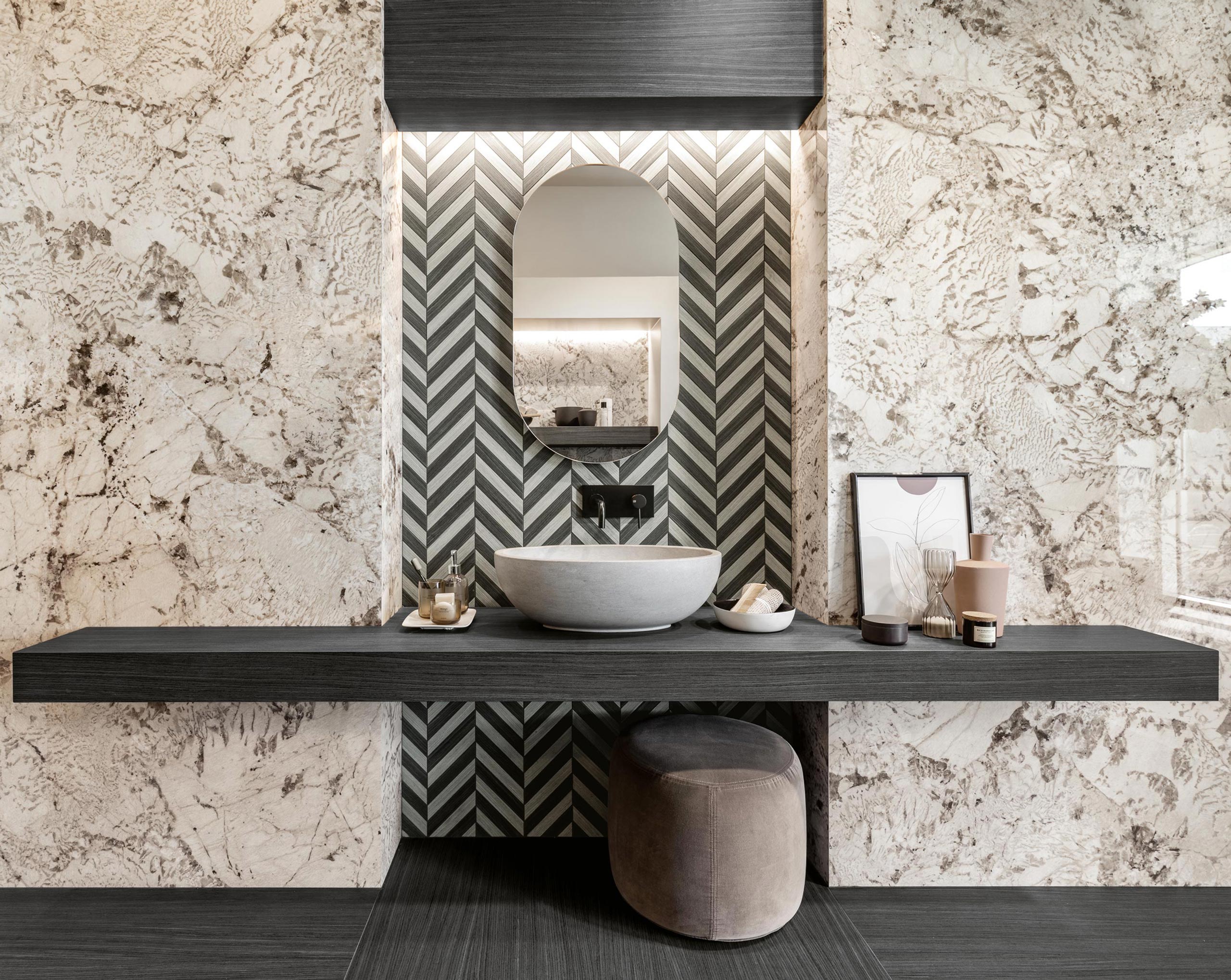 Introducing Royal Stone. A new marble-effect porcelain tile from Italy.